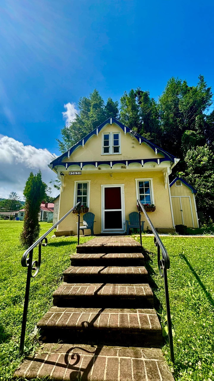 Town Square Cottage | Walk To All Of Downtown Hf - Harpers Ferry, WV