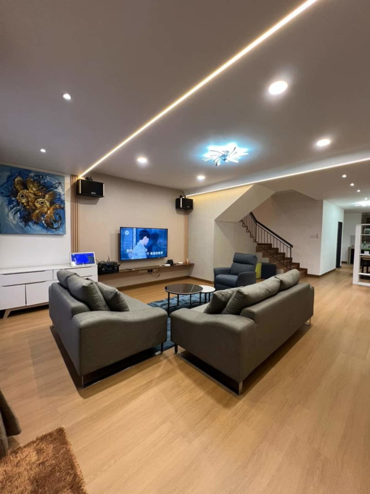 Perfect For Gathering: Spacious With Sky Balcony - Rawang
