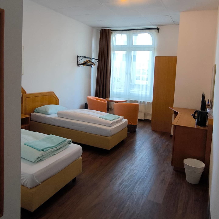 Willy Hotel Frankfurt Tw - Frankfurt