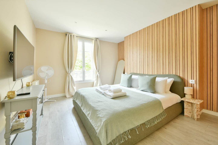 Lovely 1br W/ Seine View Near Eiffel Tower - Eiffel Tower