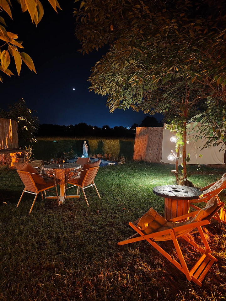 Büyük Bahçe Köy Evi-barbekü-wifi-açık Hava Sinema - İzmir