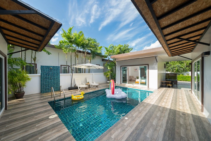 Yamu C 3 Bedroom Private Garden Pool Villa, Walking Distance To Restaurants, Cafes, Supermarkets - Karon Beach