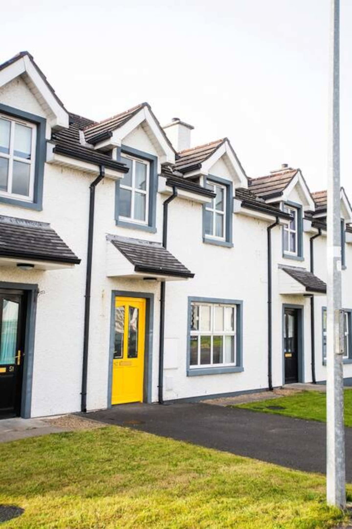 Modern Central Three Bedroom House In Bundoran. - Bundoran