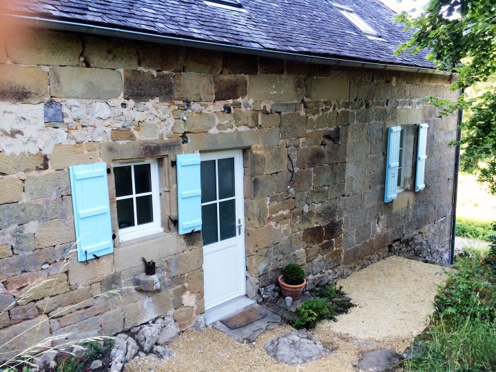 La Maison Aux Volets Bleus Près Du Lac Du Causse - Brive-la-Gaillarde