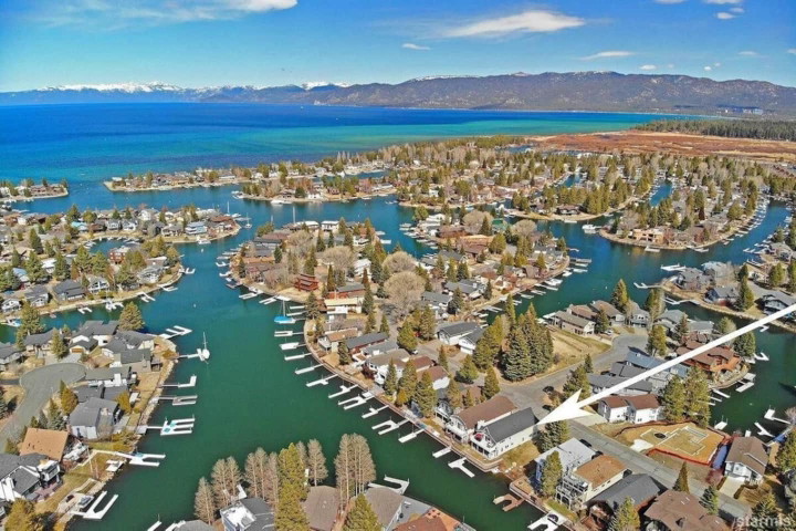 Incredible Water Front Tahoe Keys Home 3bd/2ba - Lake Tahoe
