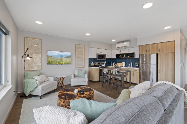 Your Luxury Retreat Awaits - Spokane, WA