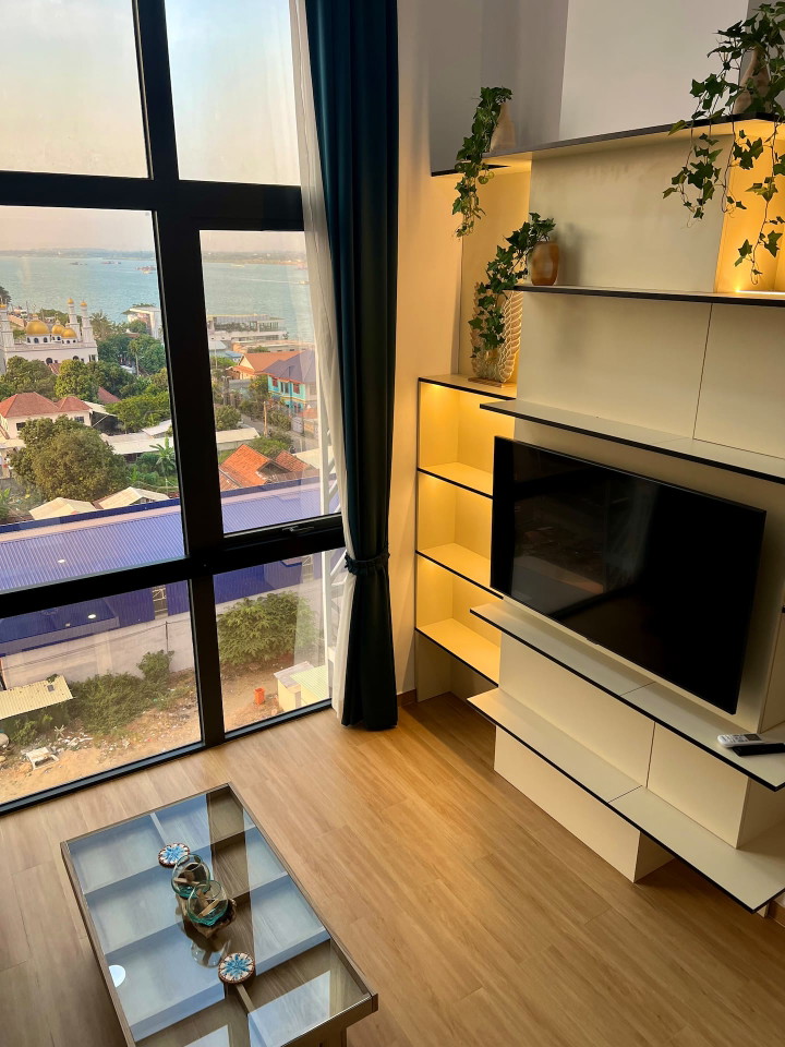Beautiful Riverfront Loft Apartment | 6f - Cambodia