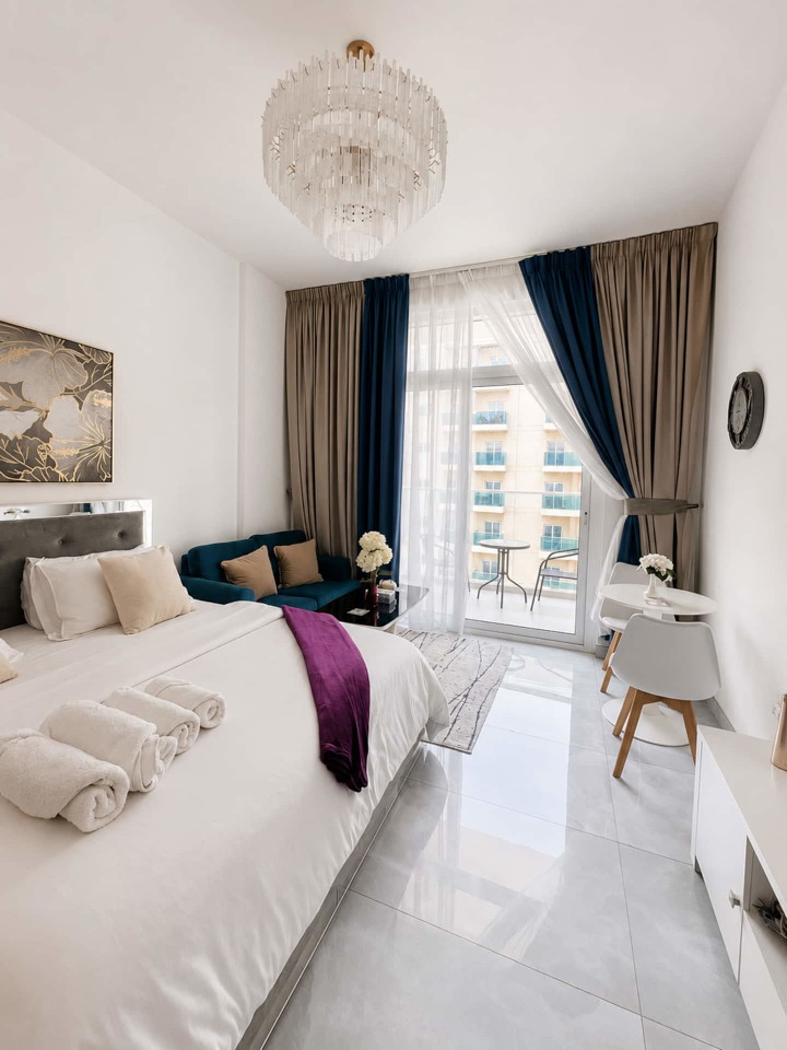 Luxurious Studio Apartment Near Al Furjan Metro. - Dubai