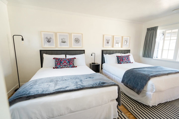 2 Queen Room In Historic Boutique Motel In Solvang - Solvang, CA
