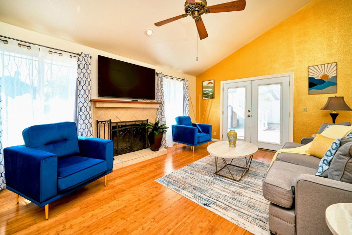 Coastal Gateway Home-family Retreat Near Monterey - Salinas, CA