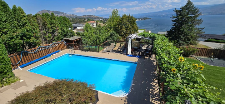 Sunny Mediterranean Influence - West Kelowna
