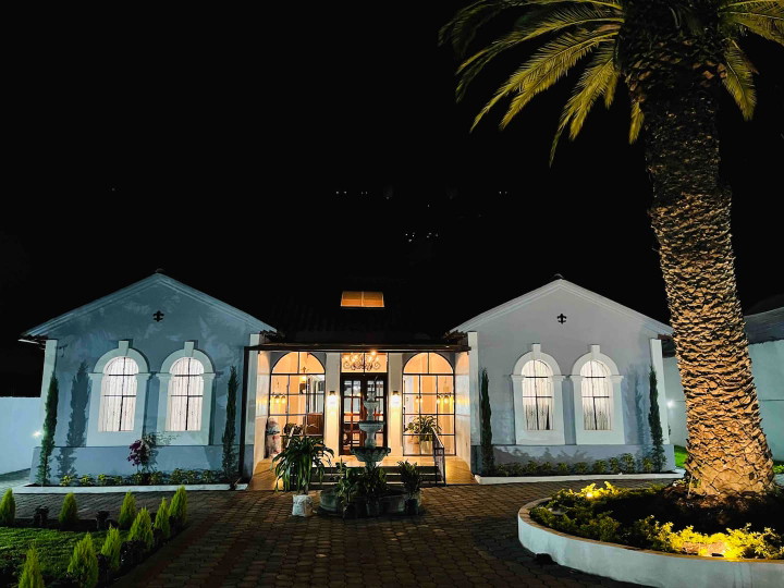 La Valla, Big House With Pool, El Quinche - Quito