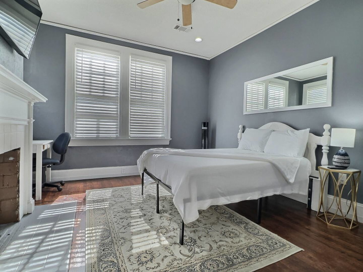 Madison 1- The Legacy Flat; History Rich 1 Br/1ba - Montgomery, AL