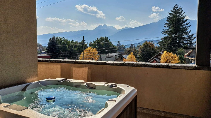 Alpenglow Penthouse - Revelstoke