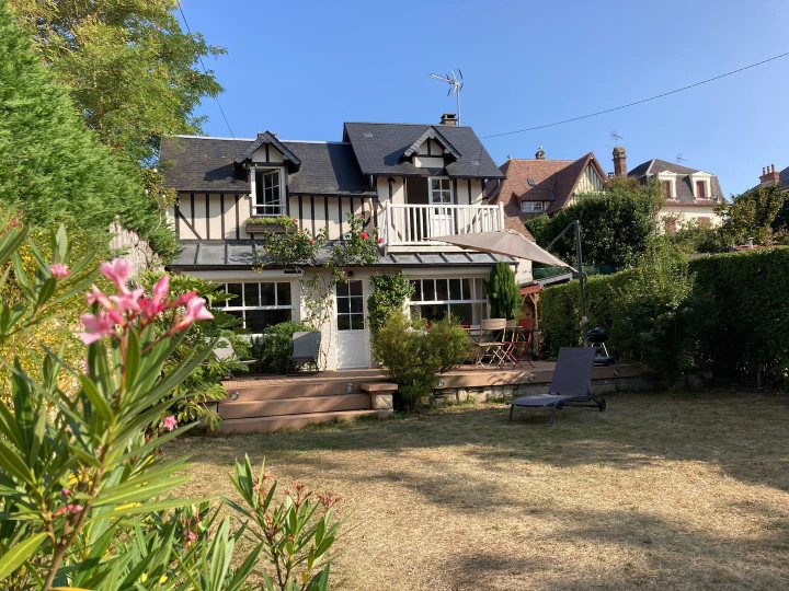 Maison De Charme à 100 M De La Plage , Rénovée - Cabourg