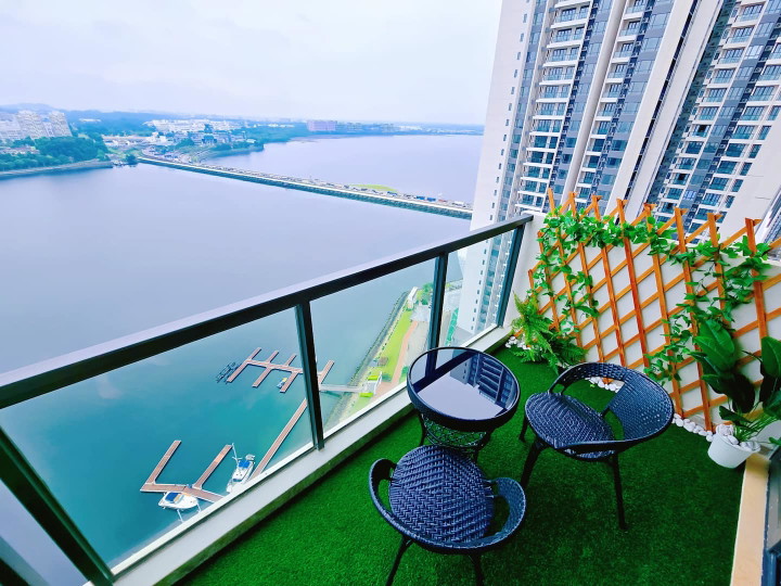 Zylohouse/superseaview/3b2b/12pax/family/ciq/r&f - Bukit Batok