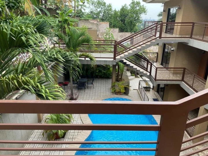 Splendid Urban Oasis - Kinshasa