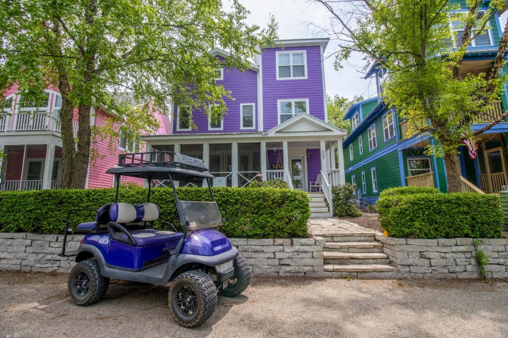 Massive Beachwalk Resort Home, 9 Bed, Golf Cart - Indiana (State)
