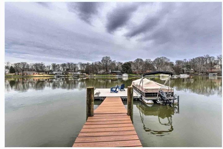 Serene Lakefront/hot Tub Kayak Nr Clt Airprt/uptwn - Belmont, NC