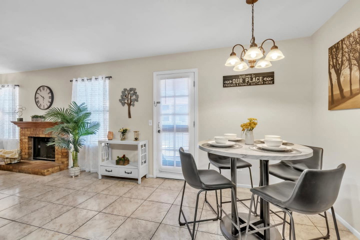 Quiet, Cozy Condo! Close To The Strip - Las Vegas, NV