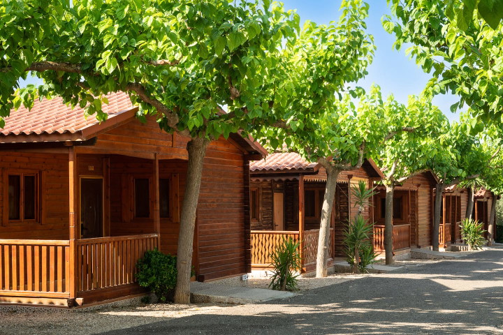 Wooden Cabins For Four. - La Carlota