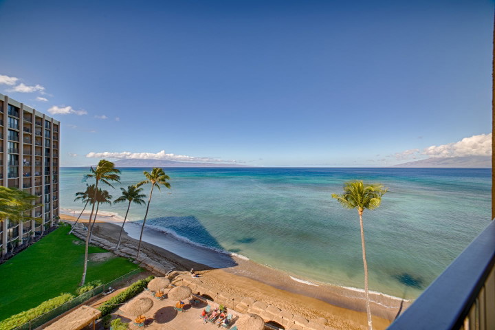 Ocean & Beach Front Condo W/central Air & Laundry 1bd/1ba Condo - Lahaina, HI