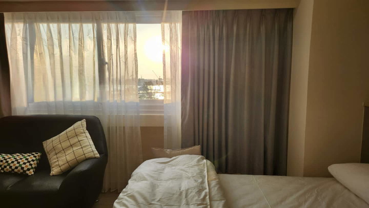 1. Sea View First Row/private Apartment/elevator/next To Nsysu/light Rail/suite/kitchen/dryer/no Shared Equipment Site - Kaohsiung City