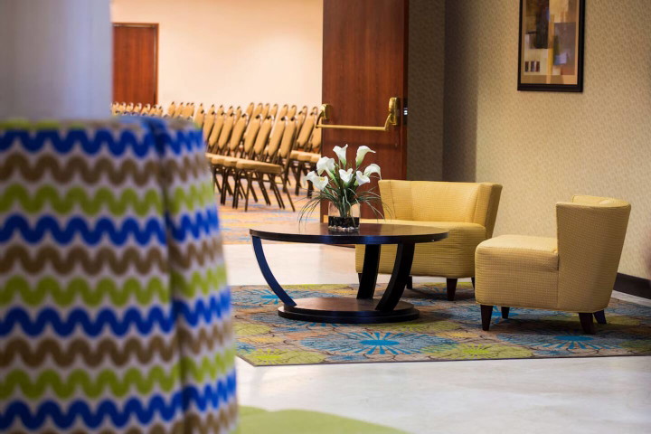 3 Units Maine Mall Getaway W/ Indoor Heated Pool -