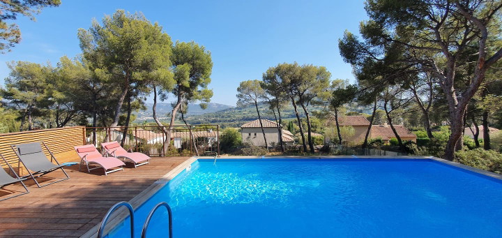 Maison De Charme Au Calme, Sous Les Pins - La Cadière-d'Azur