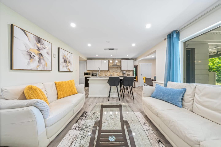 Peaceful 3br Garden Suite Near Edgemont Village - 6400