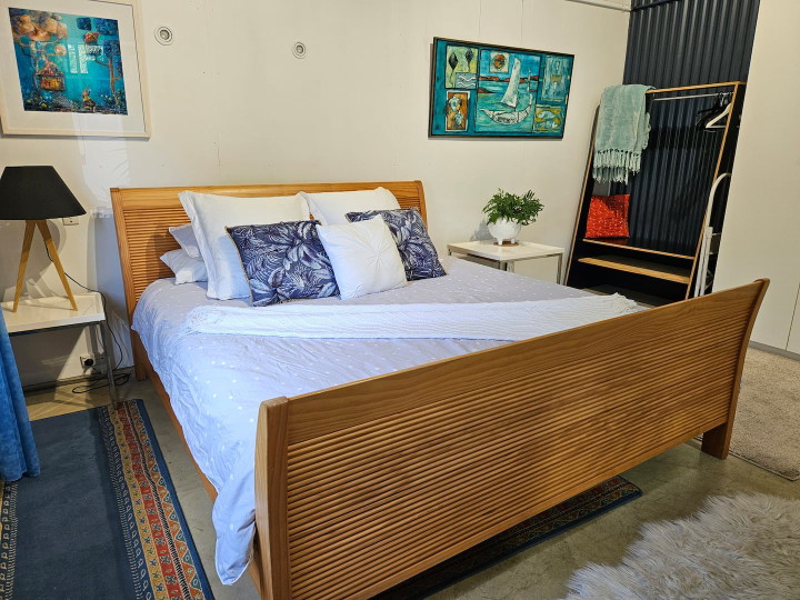 Cape To Grape Guest-suite: King-sized Bed - Yallingup