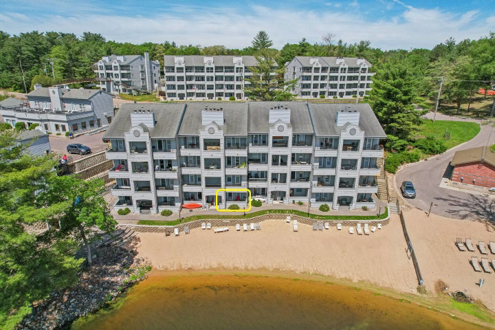 Sandy Toes At Lighthouse Cove - Lake Delton, WI