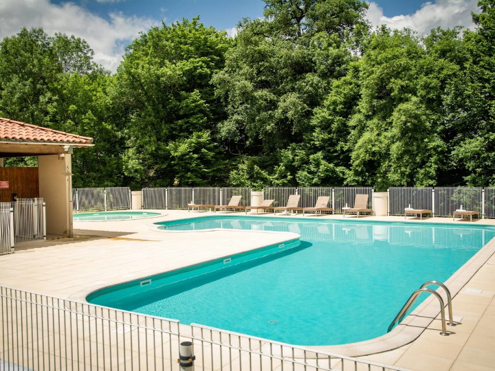 Combination Of 2 Houses On Holiday Park - Lot
