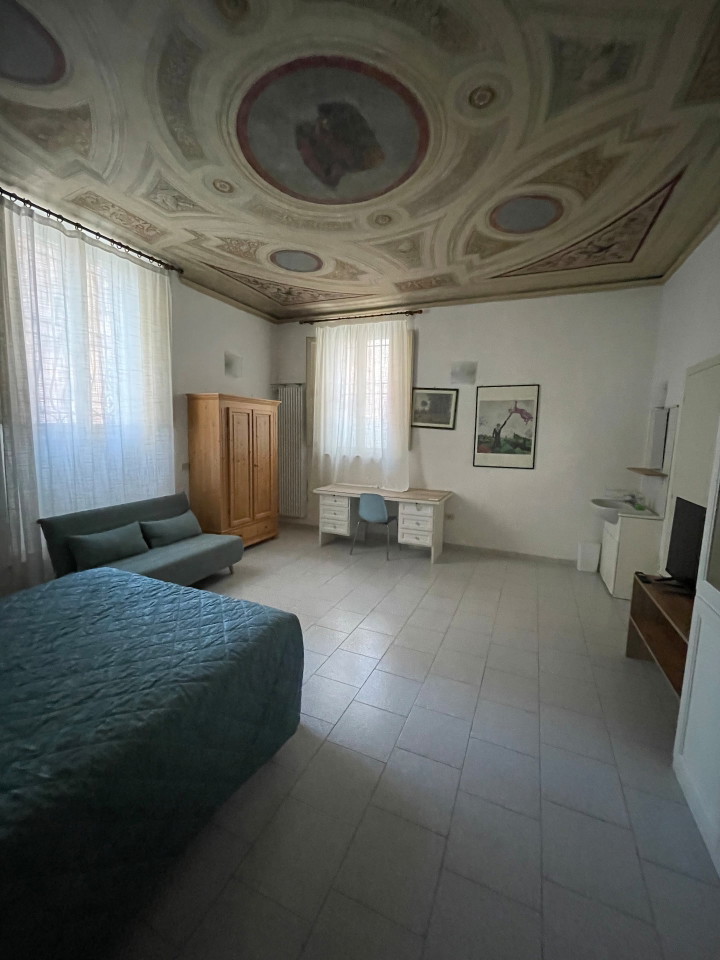 Historic Apartment In The Center - Faenza