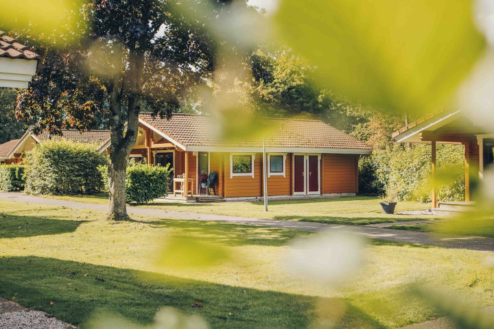Cozy Bungalow For 4 With Private Sauna - Slagharen