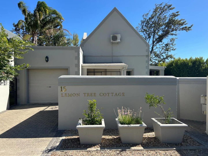 Lemon Tree Cottage A Charming Self-catering House - Franschhoek