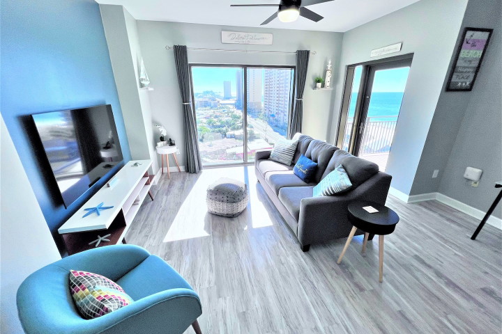 Entire Condo-ocean View-balcony-free Parking - Panama City Beach, FL