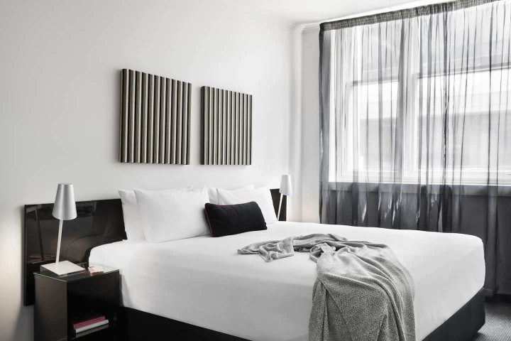 Contemporary One Bedroom Cbd Apartment - Melbourne