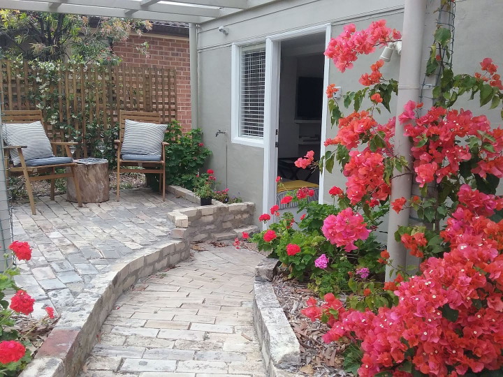Stylish Garden Apartment - Nelson Bay