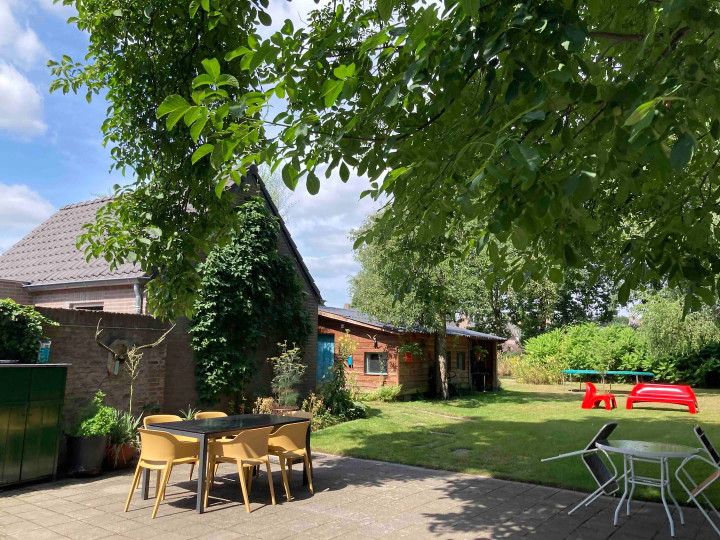 Stylish House With Lush Garden - Lommel