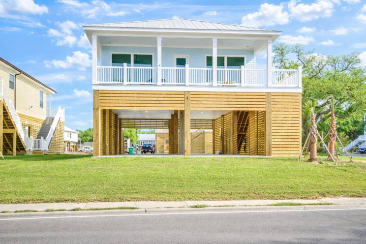 Leave Blue Beach House - Gulfport, MS