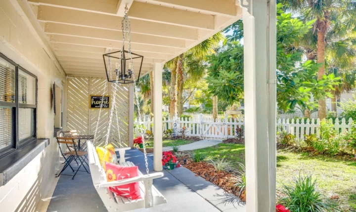 Deland Firepit Hideaway Near Downtown - DeLand, FL