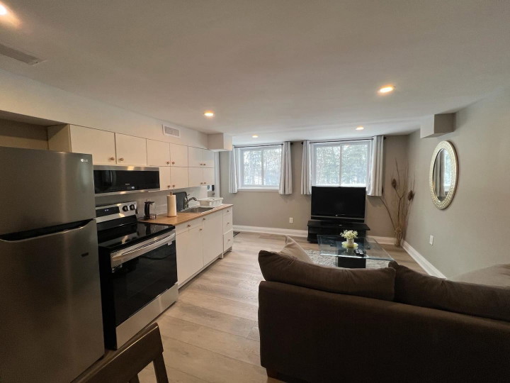 Cozy 2 Bedroom Suite - Peterborough, ON, Canada