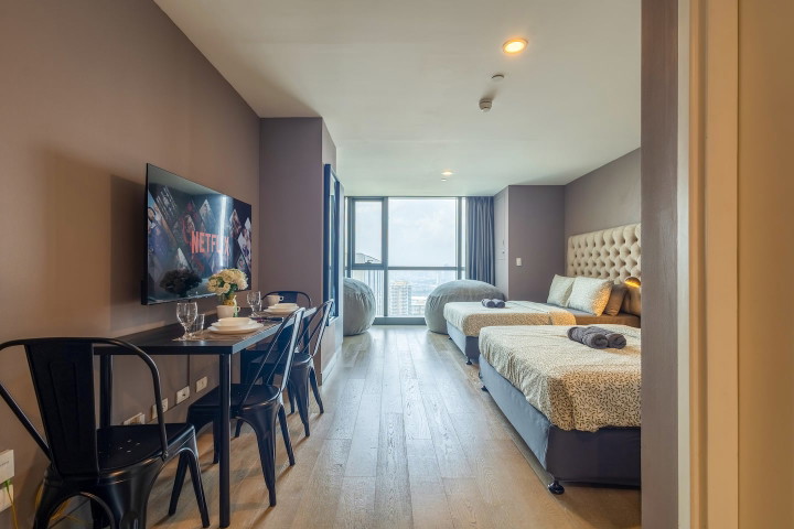 Spire W 2 Queen Beds! Central To Nightlife! 50mbps - Philippines