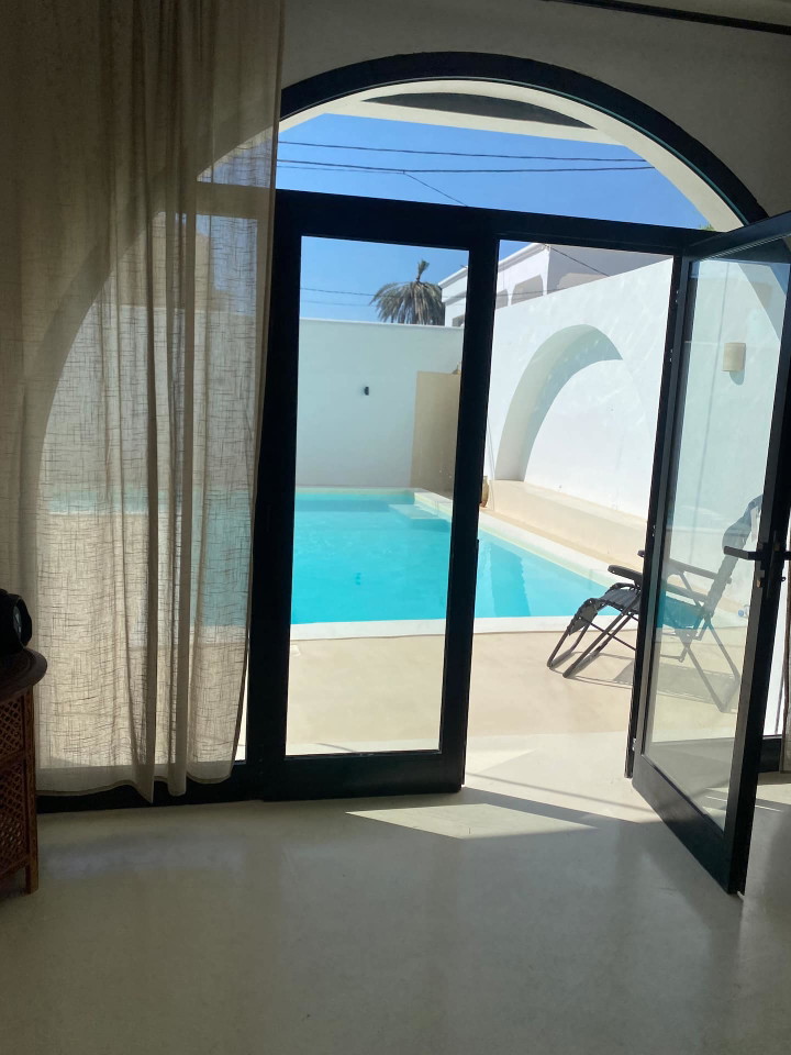 Villa En Bord De Mer à 2  Min à Pied De La Plage - Tunisia