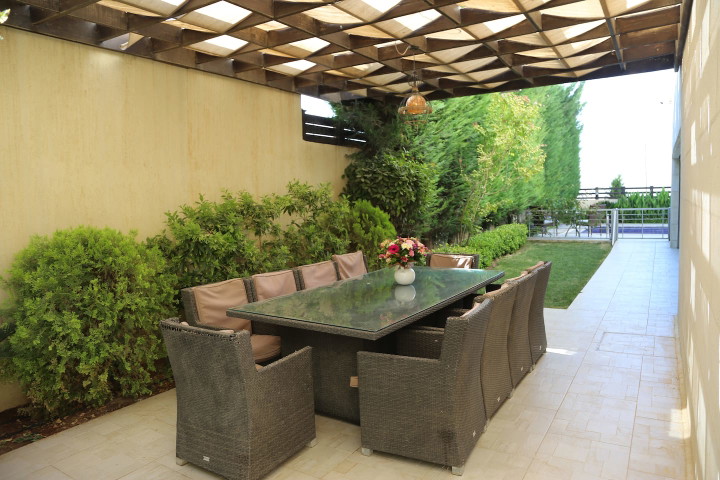 Peaceful Relaxing 5-bedroom Villa With Pool & View - Amman