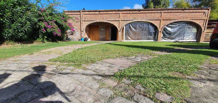 House With Heated Pool - Uruguay