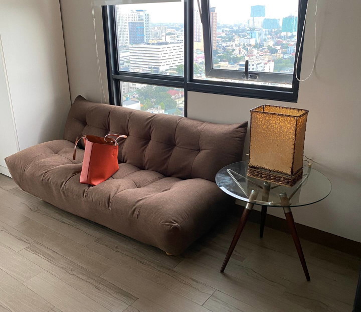 Big Affordable Unit With Fast Internet - Quezon City