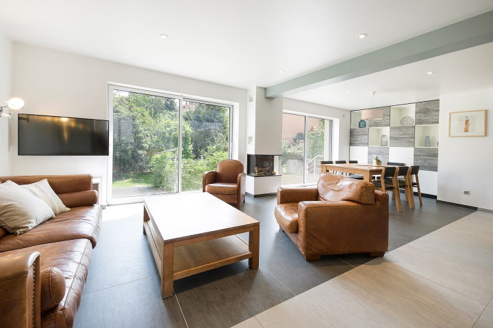 Exclusive Villa With Garden And Parking In Lyon - Caluire-et-Cuire