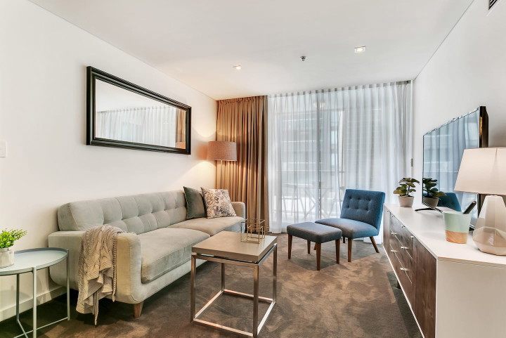 Swainson At Embassy - Adelaide